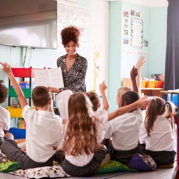 Classroom Shared Reading Tips for Nonfiction Text